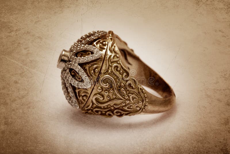 676 Gold Ring Effect Stock Photos - Free & Royalty-Free Stock Photos ...