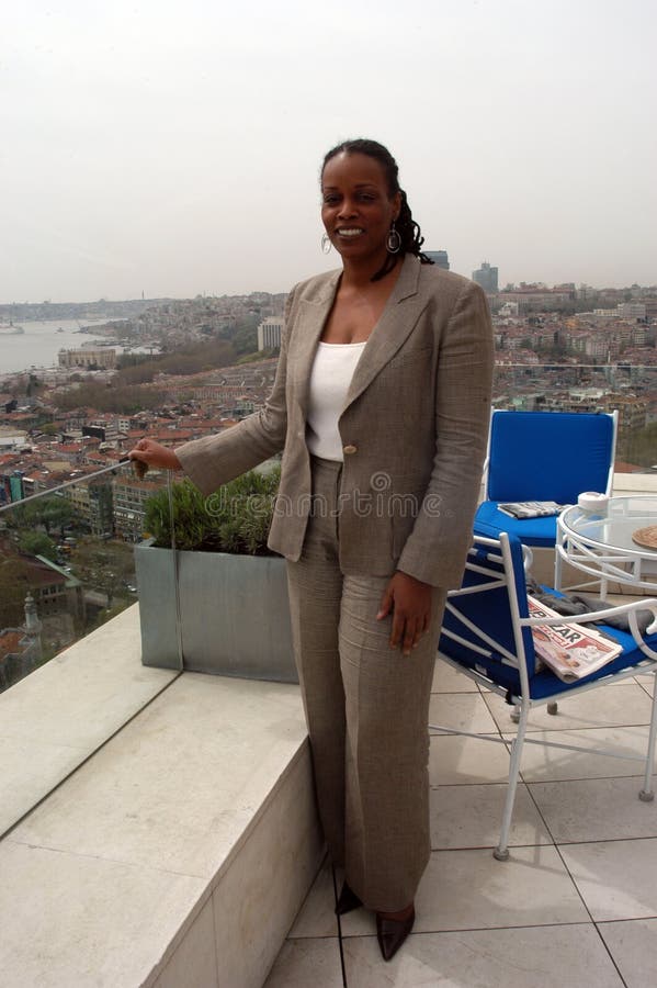 Dianne Reeves editorial stock image. Image of show, dianne - 19579669