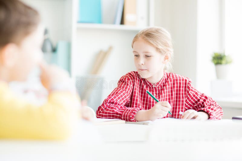 Dibujo individual foto de archivo. Imagen de escolar - 116448052