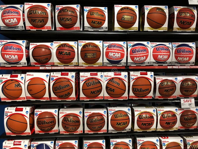 Dick`s Sporting Goods editorial image. Image of bags - 115847600