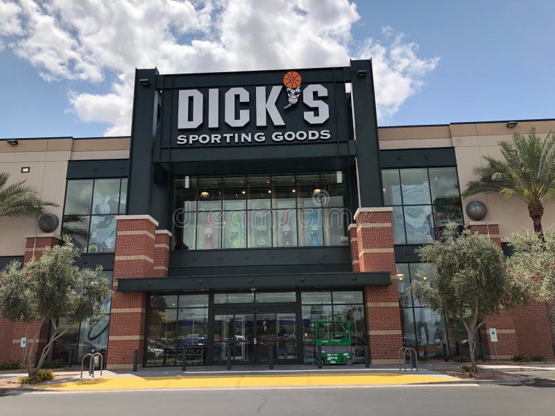 Dick`s Sporting Goods editorial image. Image of assortment - 115762835