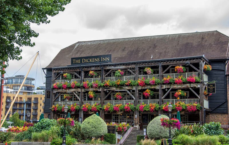 The Dickens Inn editorial photo. Image of european, inns - 76756281