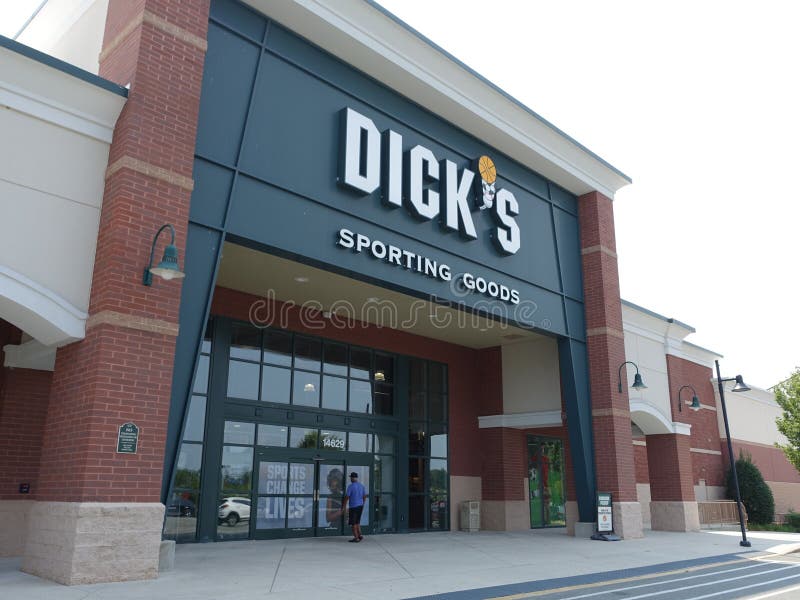 Dicks Sporting Goods Store Front Editorial Photography - Image of ...