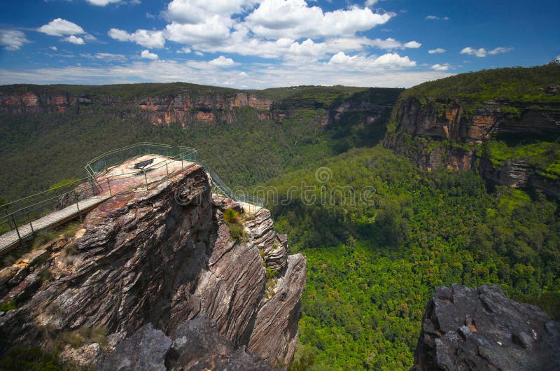 Die Blauen Berge in Australien Stockfoto - Bild von sydney, wildnis ...