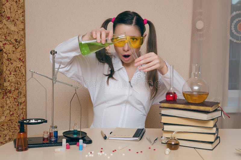 Die Chemiker the-Apotheker Chemistry-Lektion Stockfoto - Bild von ...