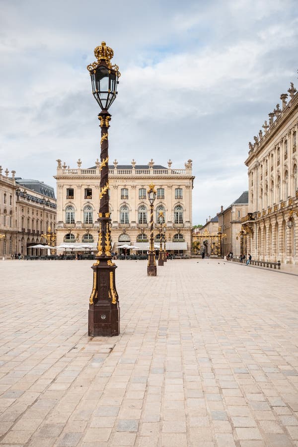 Historische Mitte Der Stadt Von Nancy - Frankreich Redaktionelles Foto ...