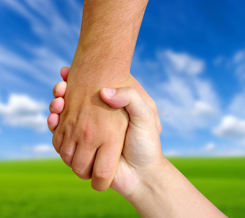 Die helfende Hand stockfoto. Bild von hilfsbereitschaft - 12585640