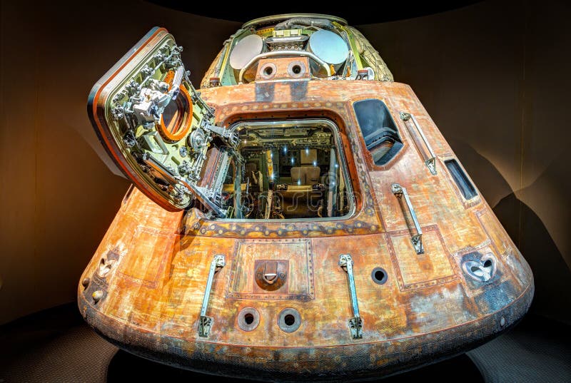 Die Kapsel Der Rakete Saturns 5 Redaktionelles Stockbild - Bild von ...