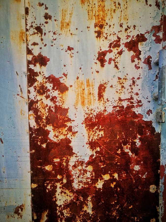 Rost mit Metallplatten stockbild. Bild von rost, tapete - 162297315