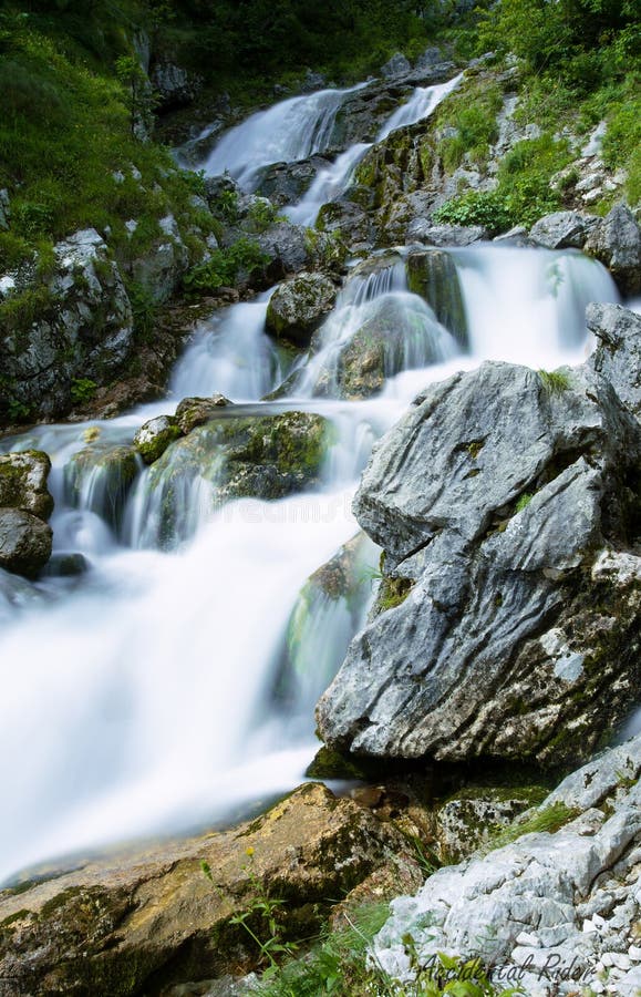 Die Quelle Von SoÄ- Ein Fluss Stockfoto - Bild von lang, glatt: 45314938