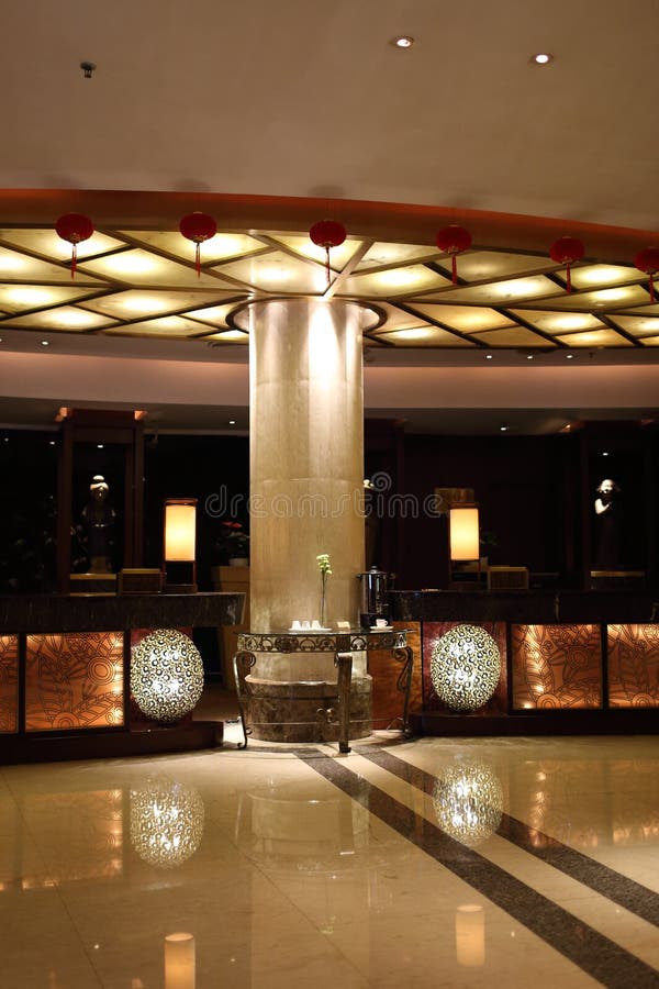 Die Rezeption Des Hotels Und Der Lobby Stockbild - Bild von stern ...
