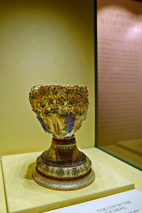 Die Schale Der Schale Des Heiligen Grals Redaktionelles Stockbild ...