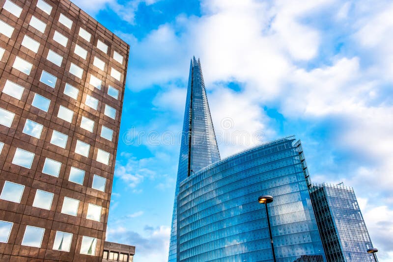 Die Scherbe London redaktionelles stockbild. Bild von grenzstein - 38183594