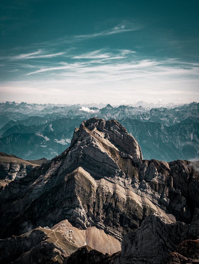Saentis Die Schweiz Mit Wolken Stockbild - Bild von berge, idyllisch ...