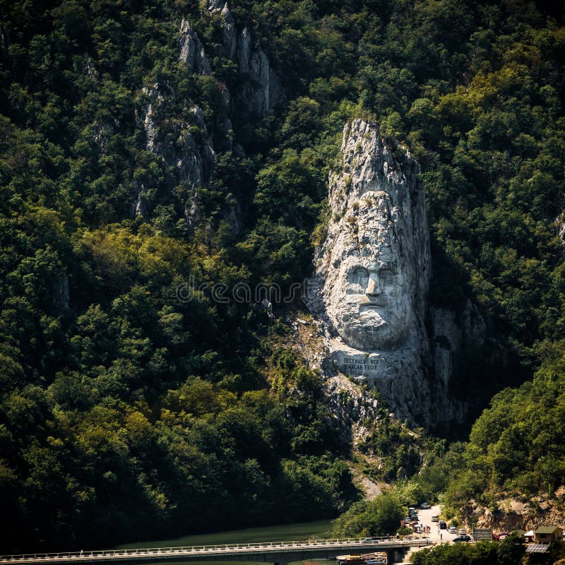 Der König Von Dacia Decebal-Statue in Orsova, Rumänien Redaktionelles ...
