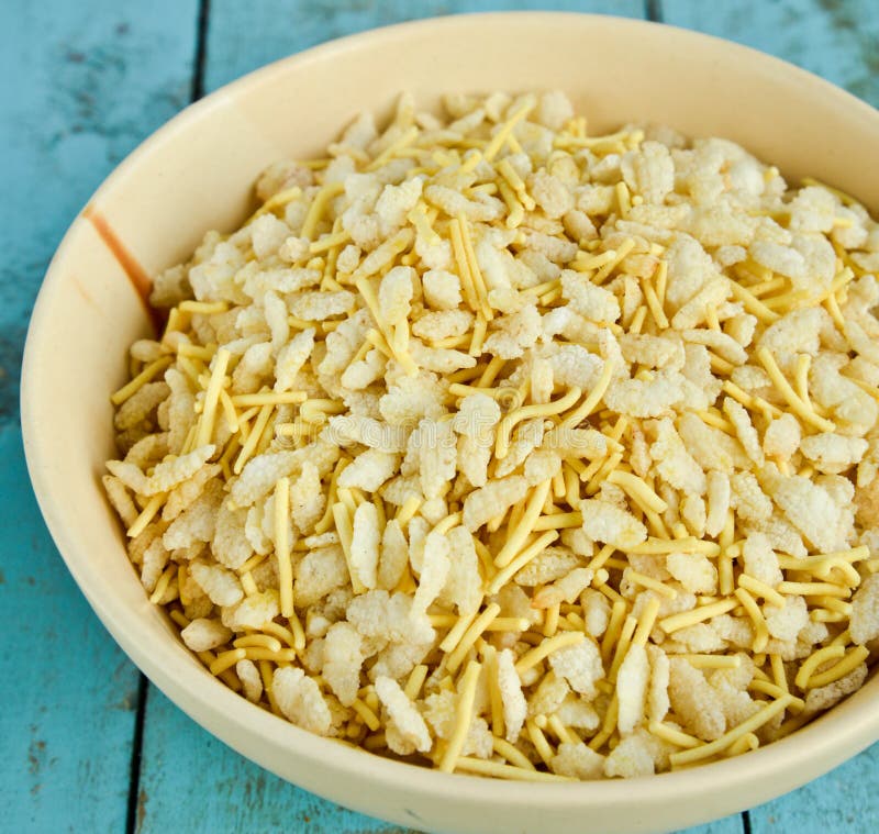 Bhel Puri stock image. Image of herb, east, fried, cooking - 37764237