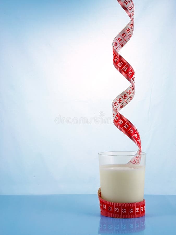 Dieta En El Alimento Con Poca Grasa (leche) Foto de archivo - Imagen de ...