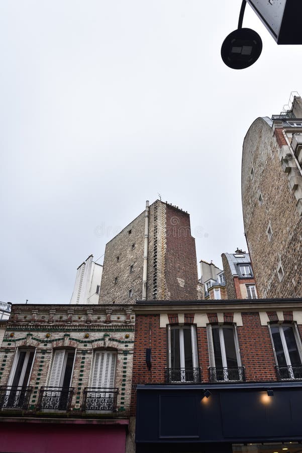 Different Architectural Styles in 16th Arrondissement, Paris, France ...