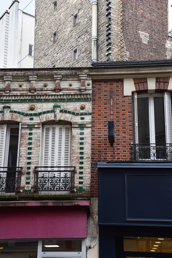 Different Architectural Styles in 16th Arrondissement, Paris, France ...