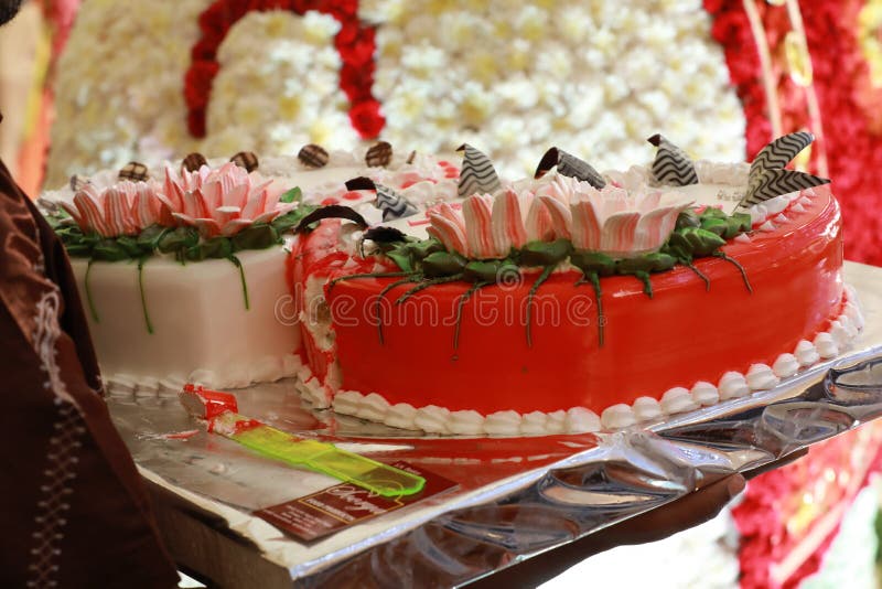 Strawberry Wedding Cakes in a Wedding Stock Image - Image of beautiful ...