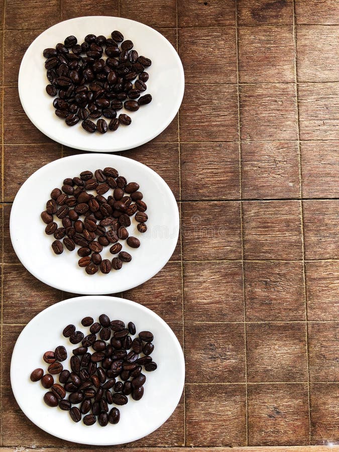 Different of Coffee Beans Roasts between Dark Roast and Medium Roast ...