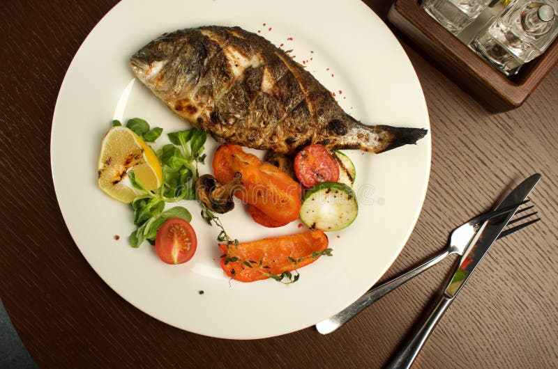 Baked Fish with Different Vegetables is the Basic of a Health Food ...