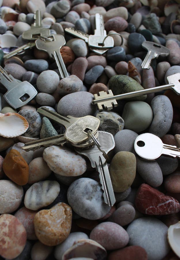 Different Keys on Rings and Separately on Colored Stones and Seashells ...