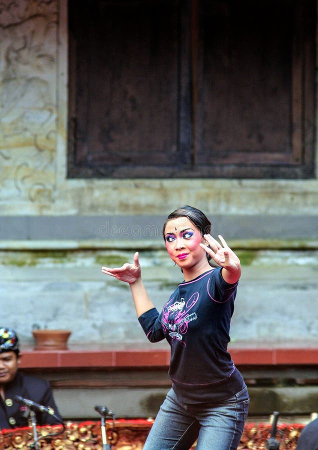 Different Poses of Dancer Woman. Ethnic People. Editorial Image - Image ...