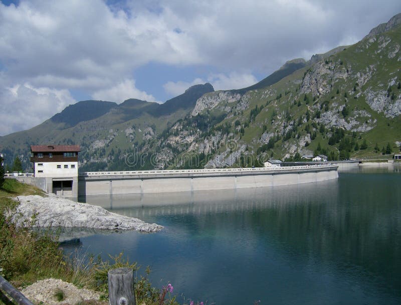 Diga stock photo. Image of diga, water, forest, landscape - 131922018