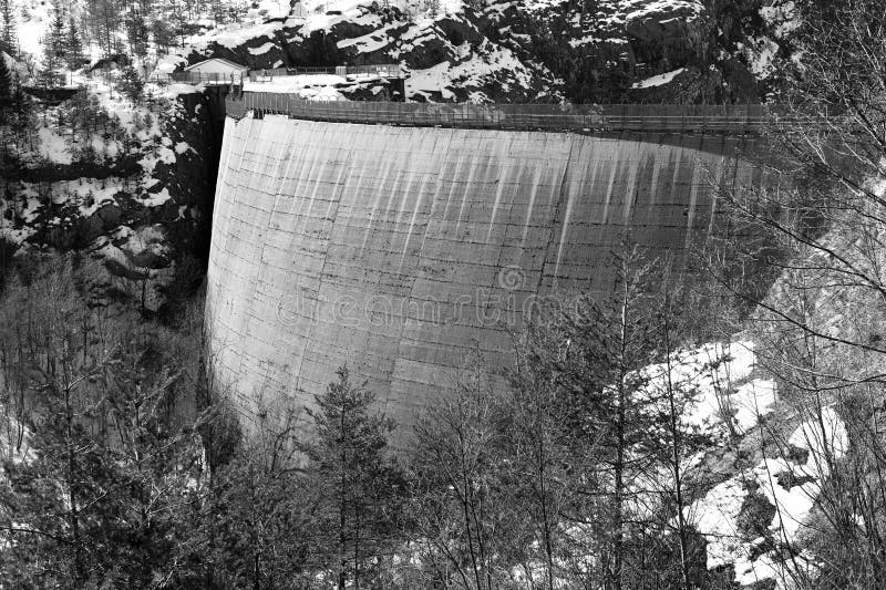 Vajont Dam - Monte Toc stock photo. Image of piave, casso - 72871270