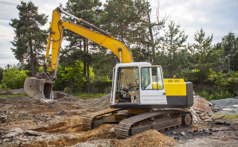 Digger on Construction Site Stock Photo - Image of trees, green: 27003760