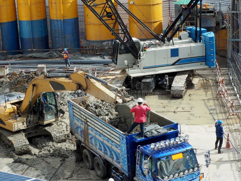 Digger machine editorial stock image. Image of industry - 105911009