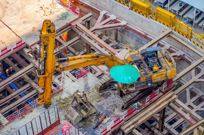Digging Excavator with Extended Boom for Vertical Pit Foundation Pit ...