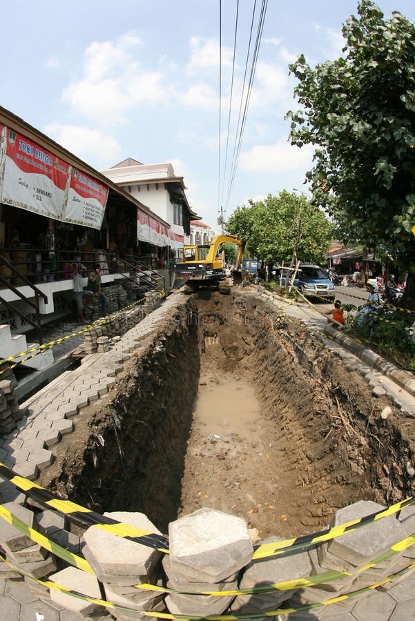 Digging editorial photo. Image of indonesia, vehicle - 34856841