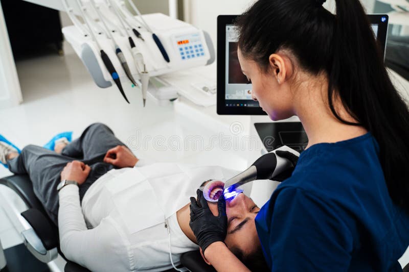 Digital Impressioning Teeth of Patient with 3d Digital Dental Scanner ...