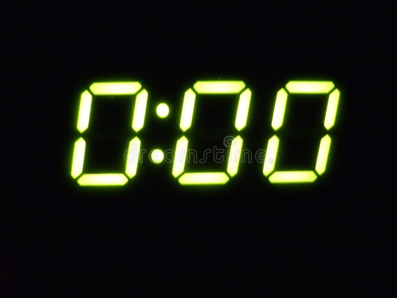 Digital-Mitternacht stockbild. Bild von borduhr, mitternacht - 44649683