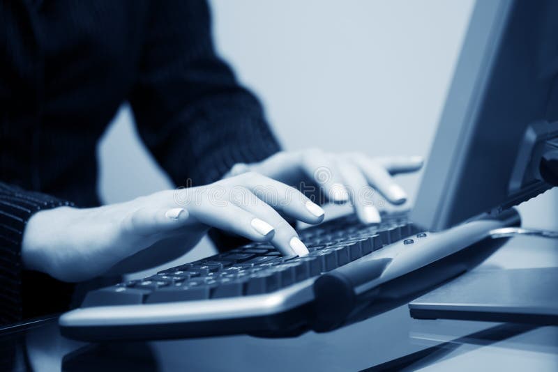 Digitare. immagine stock. Immagine di comunicazione, informazione - 7759141
