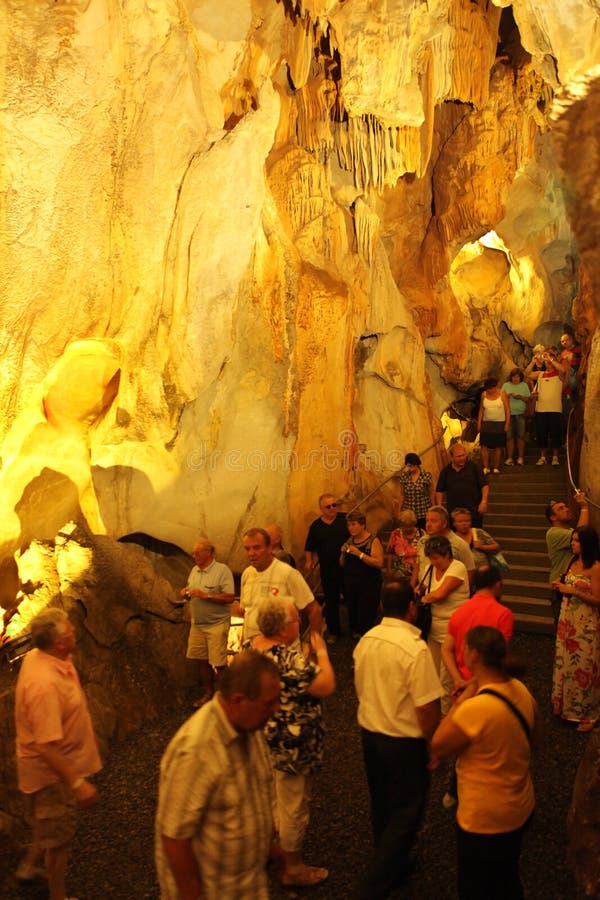 DIM CAVE editorial image. Image of tunnel, alanya, deep - 32205810