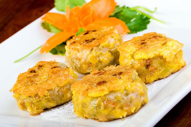 Dim Sum stock photo. Image of leaf, meal, platter, chicken - 21171686