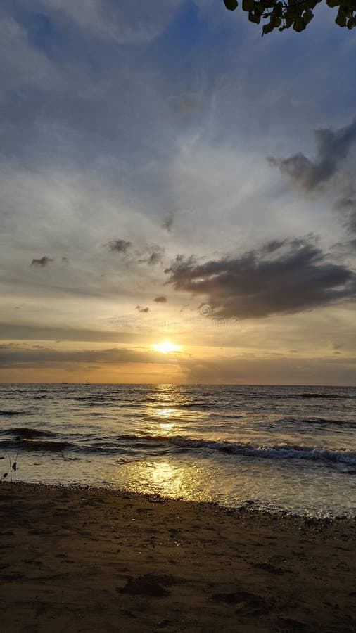 Dim sunlight stock photo. Image of sunlight, coast, afternoon - 285140906