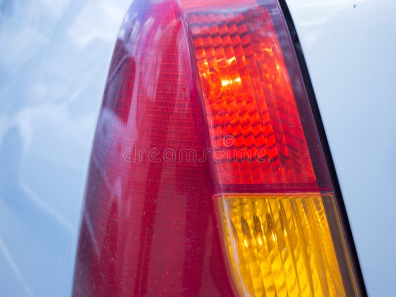 Dimensionale Koplampen En Achterlichten Van De Auto Stock Afbeelding ...