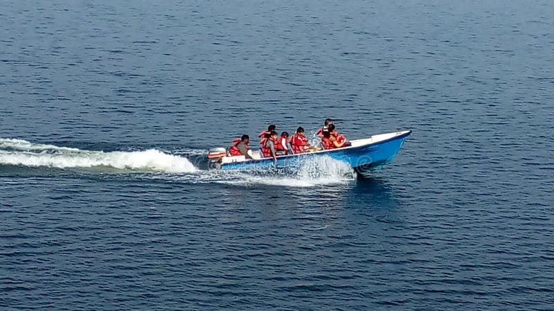 Dimna lake editorial stock image. Image of dimna, place - 137587999