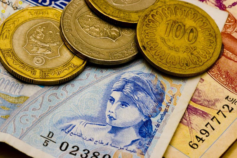Dinari tunisini immagine stock. Immagine di tunisia, risparmio - 3276061