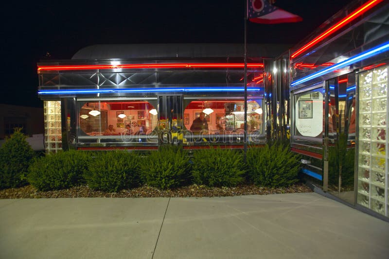 Diner at night editorial photography. Image of architecture - 23179432