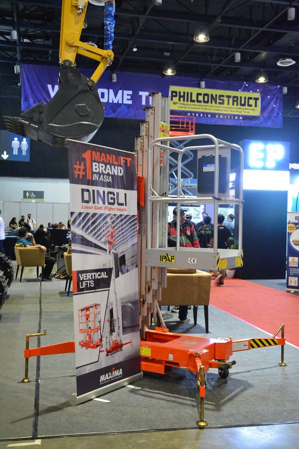 Dingli Vertical Lift Display at Philconstruct in Pasay, Philippines ...