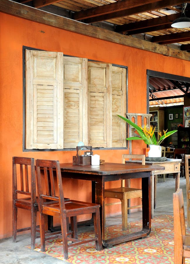 Dining Table Picture. Image: 19883754