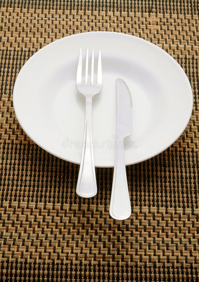 Dinner plate stock image. Image of cutler, dining, arranged - 32880897