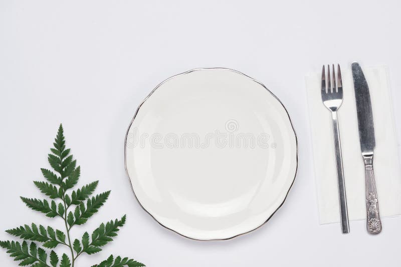 Dinner Plate Setting Top View. Empty Plate and Silverware Set on Stock ...