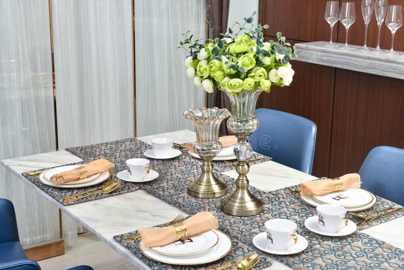 Dinner Service Tableware Dishware Dinnerware Dining Room Stock Photo ...