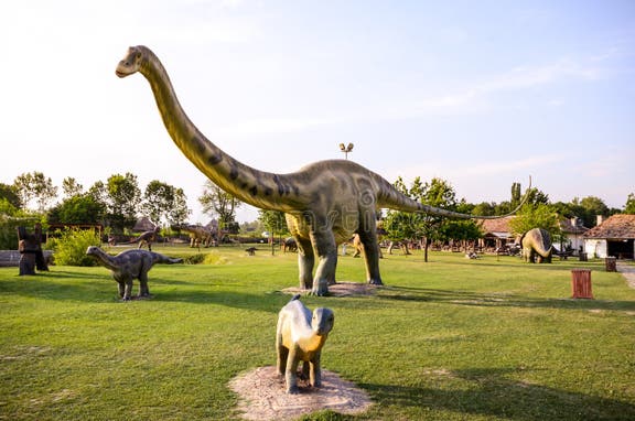 154 Real Life Dinosaur Pictures Stock Photos - Free & Royalty-Free ...